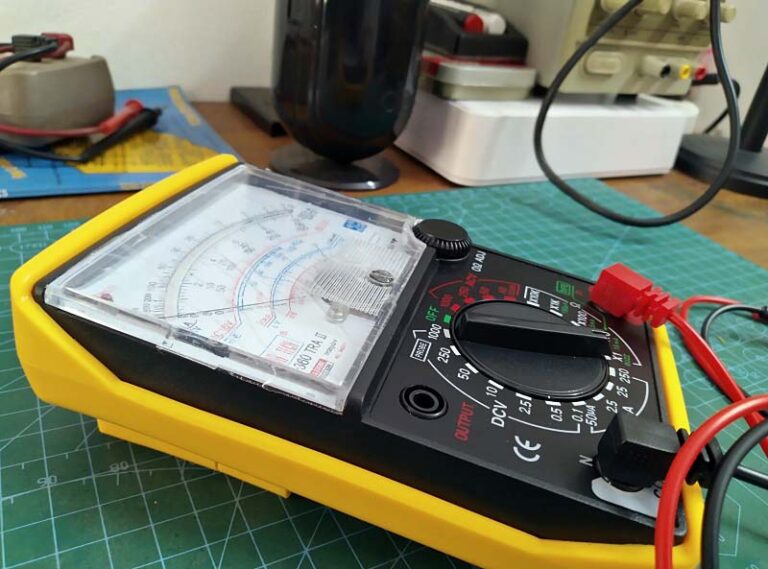 Poor man’s Transistor Beta (hFE) Tester - Codrey Electronics
