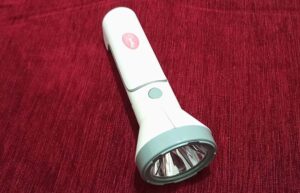 Multipurpose LED Flashlight Teardown - Codrey Electronics