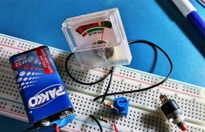 Household 9V Battery Tester v1 - Codrey Electronics